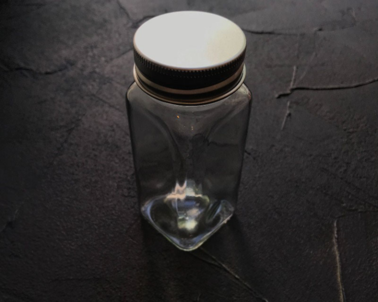 Stiklinis prieskonių indelis, 120 ml (metalinis dangtelis) - Biopapa